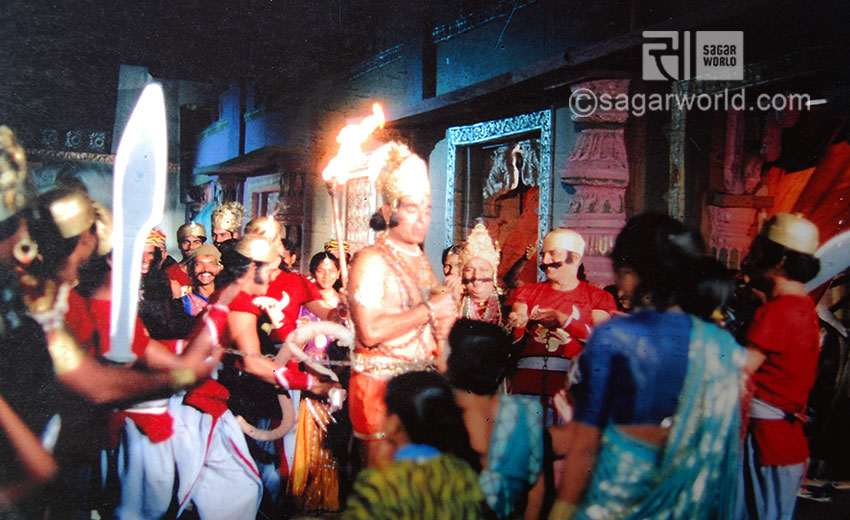 Hanuman meets Sita and the Burning of Lanka – Chapter 10 | Sagar World Blog